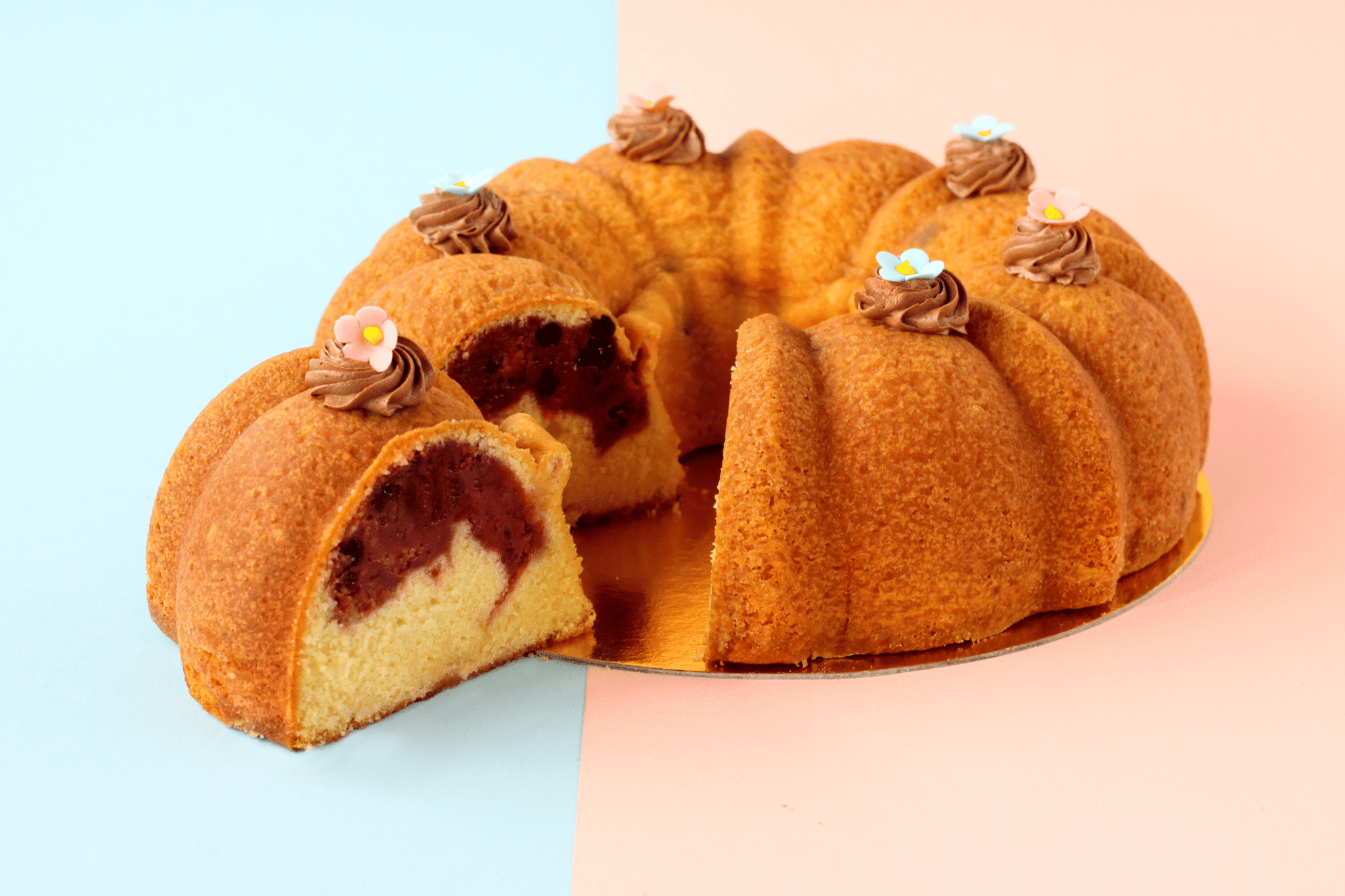 Ponqué Blanco Pastillaje - Pastelería Yanuba